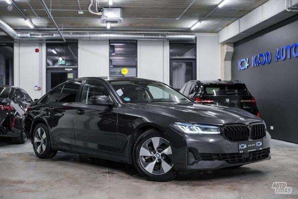BMW 520 2023 in Marijampole, with an engine capacity of 2.00 L and mileage of 89 thousand km for 33950 €, photo 1 on AUTOMOTO.COM.LV