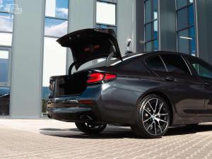 BMW 520 2023 in Marijampole, with an engine capacity of 2.00 L and mileage of 89 thousand km for 33950 €, photo 11 on AUTOMOTO.COM.LV