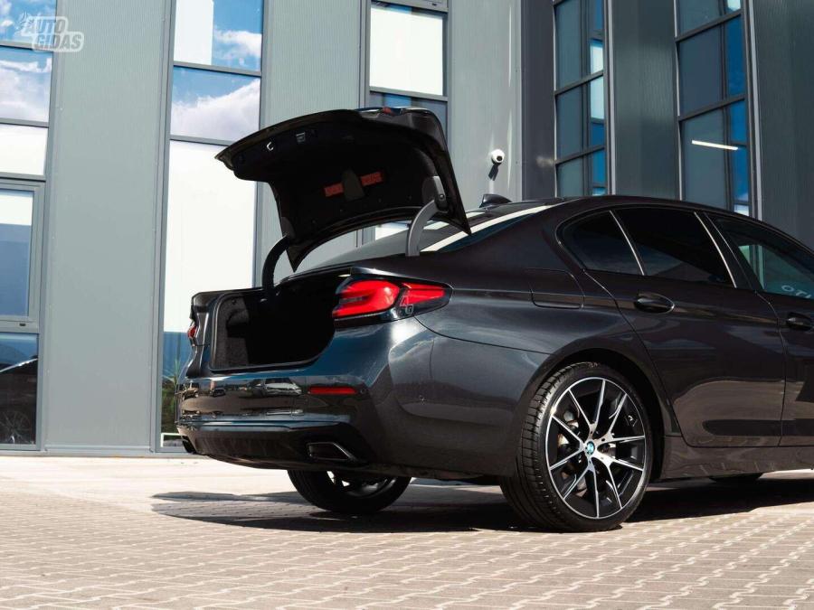 BMW 520 2023 in Marijampole, with an engine capacity of 2.00 L and mileage of 89 thousand km for 33950 €, photo 11 on AUTOMOTO.COM.LV