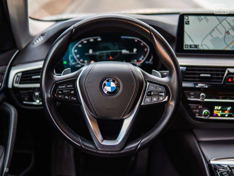 BMW 520 2023 in Marijampole, with an engine capacity of 2.00 L and mileage of 89 thousand km for 33950 €, photo 19 on AUTOMOTO.COM.LV