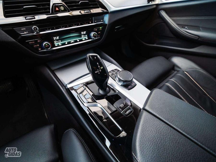 BMW 520 2023 in Marijampole, with an engine capacity of 2.00 L and mileage of 89 thousand km for 33950 €, photo 23 on AUTOMOTO.COM.LV