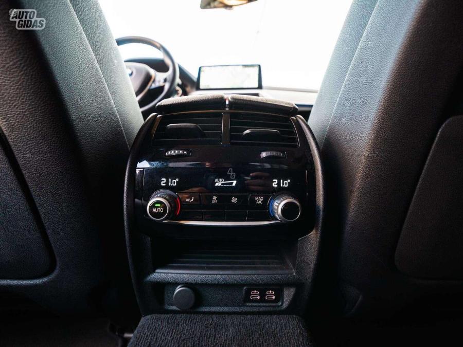 BMW 520 2023 in Marijampole, with an engine capacity of 2.00 L and mileage of 89 thousand km for 33950 €, photo 35 on AUTOMOTO.COM.LV