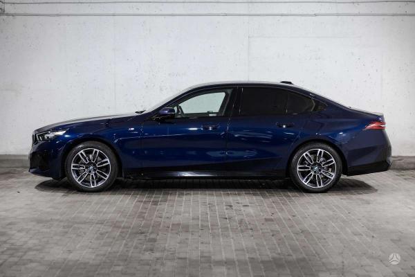 BMW 520 2023 Viļņa, ar dzinēja tilpumu 2.00 L un nobraukumu 89 tūkst. km par 49991 €, foto 4 vietnē AUTOMOTO.COM.LV