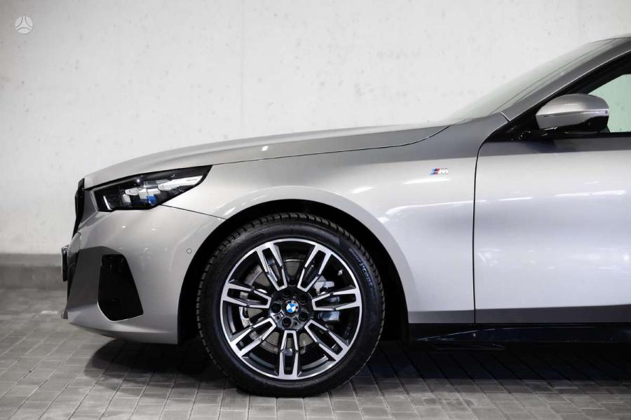 BMW 520 2024 Viļņa, ar dzinēja tilpumu 2.00 L un nobraukumu 22 tūkst. km par 58772 €, foto 5 vietnē AUTOMOTO.COM.LV