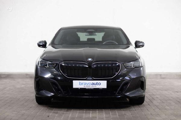 BMW 520 2024 Viļņa, ar dzinēja tilpumu 2.00 L un nobraukumu 28 tūkst. km par 54977 €, foto 2 vietnē AUTOMOTO.COM.LV