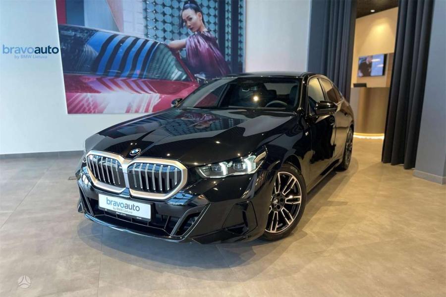 BMW 520 2025 Kauņa, ar dzinēja tilpumu 2.00 L un nobraukumu 25 tūkst. km par 57771 €, foto 1 vietnē AUTOMOTO.COM.LV