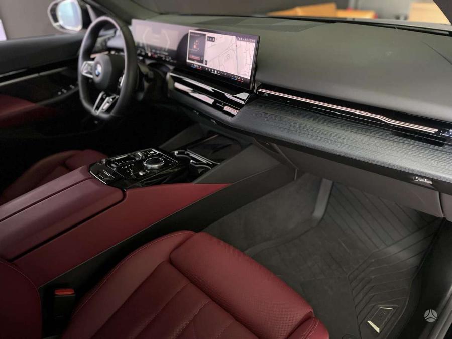 BMW 520 2025 in Klaipeda, with an engine capacity of 2.00 L and mileage of 20 thousand km for 53844 €, photo 14 on AUTOMOTO.COM.LV