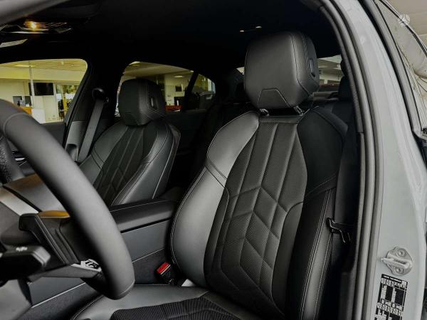 BMW 520 2026 in Vilnius, with an engine capacity of 2.00 L and mileage of 0 thousand km for 64500 €, photo 10 on AUTOMOTO.COM.LV