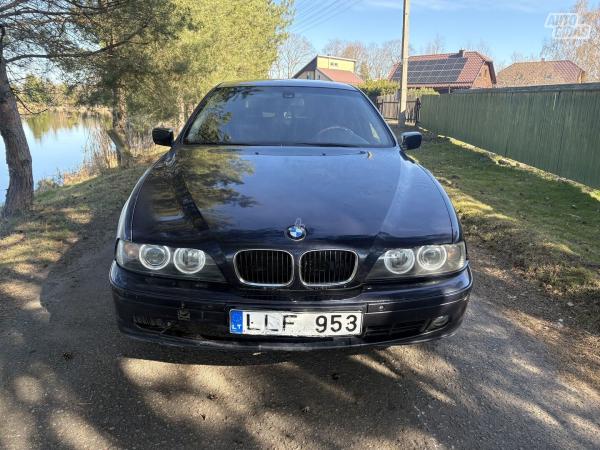 BMW 520 2003 in Vilnius, with an engine capacity of 2.00 L and mileage of 326 thousand km for 850 €, photo 6 on AUTOMOTO.COM.LV