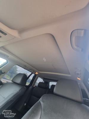 BMW 520 2006 in Panevezys, with an engine capacity of 2.00 L and mileage of 282 thousand km for 2700 €, photo 22 on AUTOMOTO.COM.LV