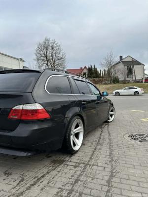 BMW 520 2008 in Vilnius, with an engine capacity of 2.00 L and mileage of 482 thousand km for 3250 €, photo 6 on AUTOMOTO.COM.LV