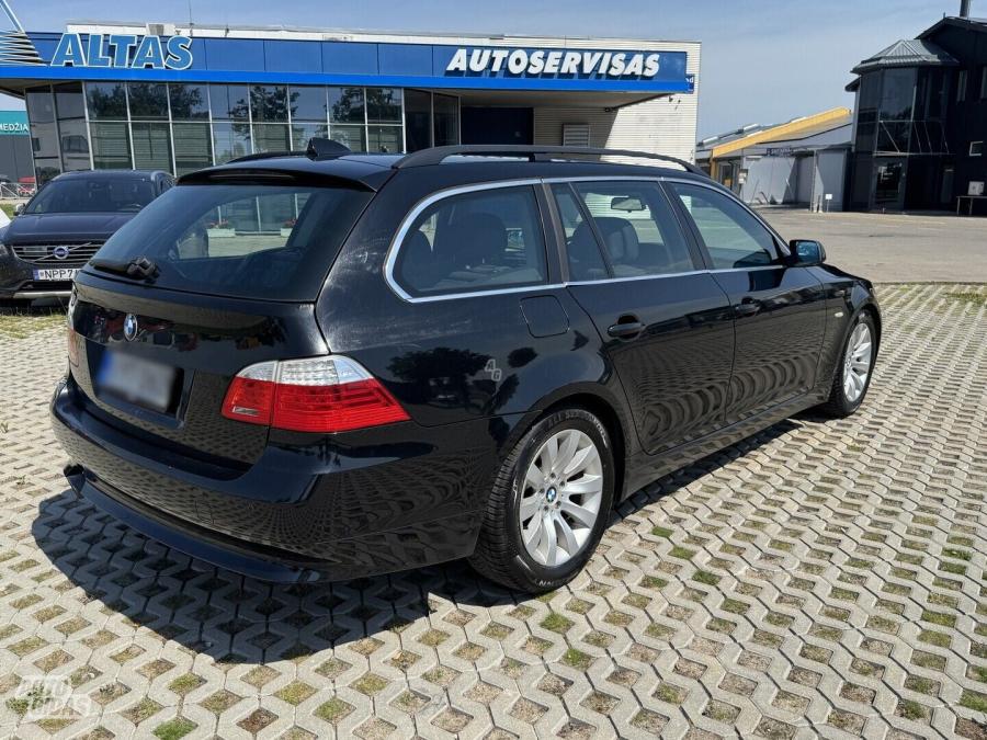 BMW 520 2008 in Siauliai, with an engine capacity of 2.00 L and mileage of 281 thousand km for 4500 €, photo 9 on AUTOMOTO.COM.LV