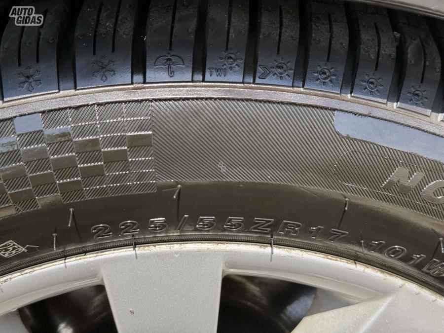 BMW 520 2008 in Siauliai, with an engine capacity of 2.00 L and mileage of 281 thousand km for 4500 €, photo 15 on AUTOMOTO.COM.LV