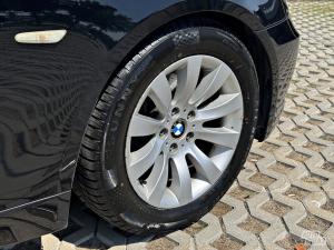 BMW 520 2008 in Siauliai, with an engine capacity of 2.00 L and mileage of 281 thousand km for 4500 €, photo 16 on AUTOMOTO.COM.LV