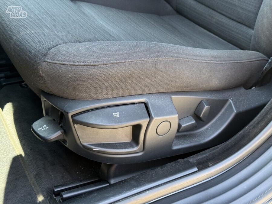 BMW 520 2008 in Siauliai, with an engine capacity of 2.00 L and mileage of 281 thousand km for 4500 €, photo 23 on AUTOMOTO.COM.LV