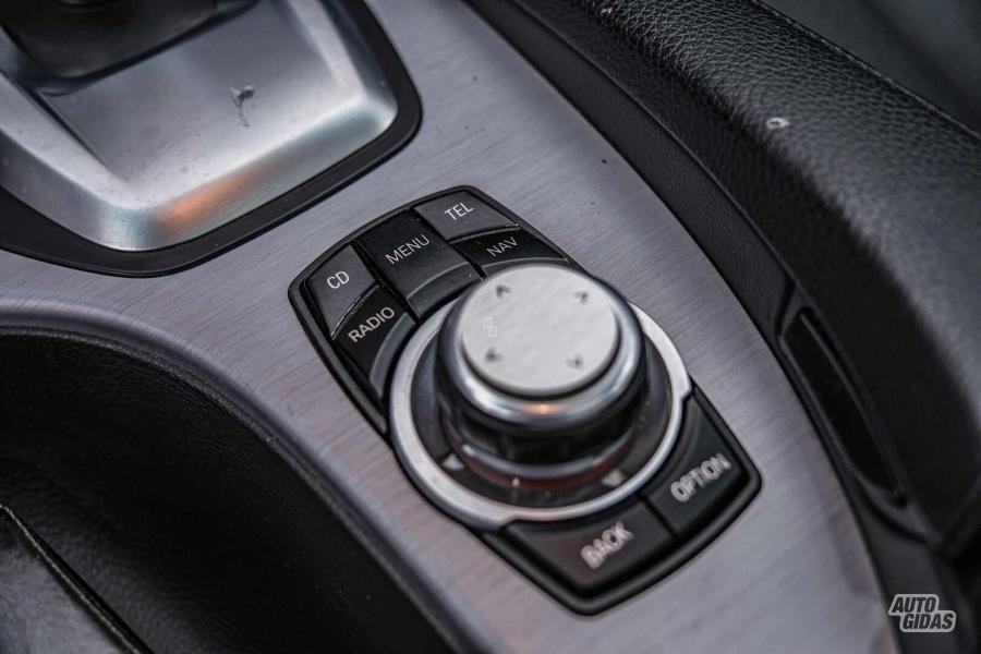 BMW 520 2009 in Kaunas, with an engine capacity of 2.50 L and mileage of 256 thousand km for 6290 €, photo 26 on AUTOMOTO.COM.LV