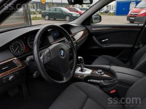BMW 520 2009 in Riga, with an engine capacity of 2.00 L and mileage of 338 thousand km for 3850 €, photo 15 on AUTOMOTO.COM.LV