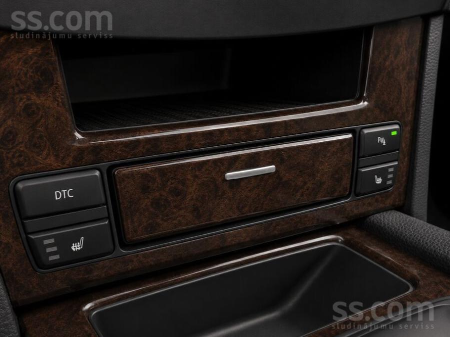 BMW 520 2009 in Riga, with an engine capacity of 2.00 L and mileage of 338 thousand km for 3850 €, photo 21 on AUTOMOTO.COM.LV