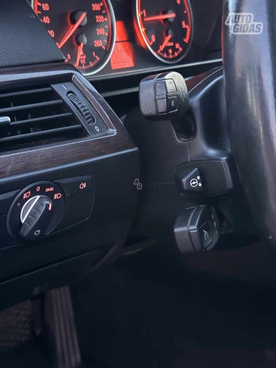 BMW 520 2009 in Kaunas, with an engine capacity of 2.00 L and mileage of 376 thousand km for 3450 €, photo 17 on AUTOMOTO.COM.LV