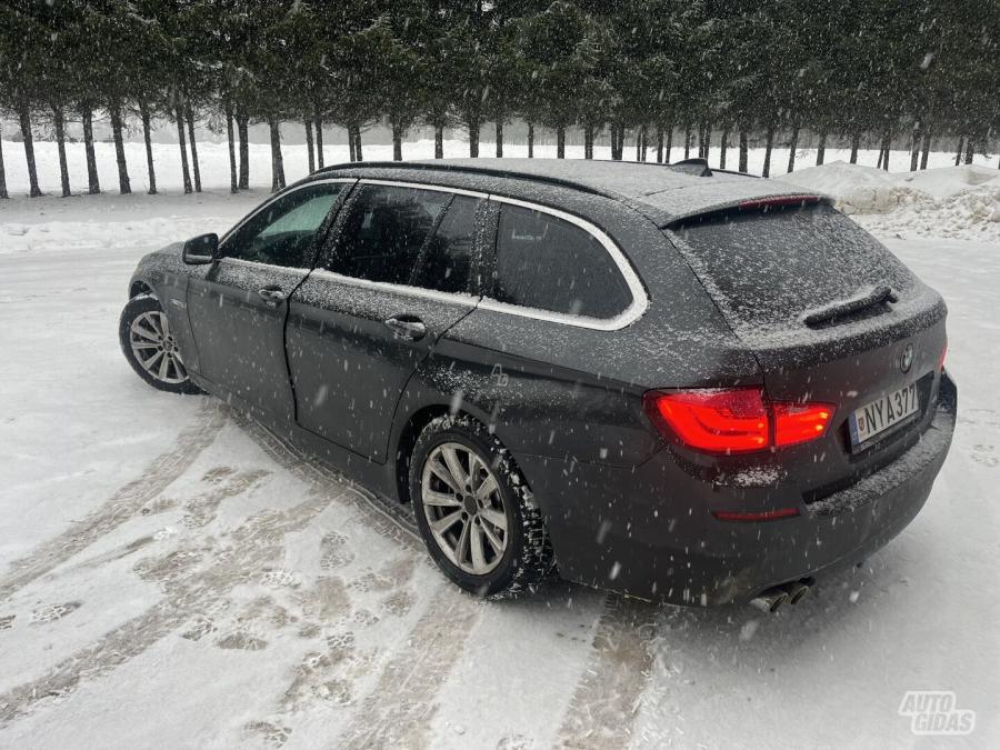 BMW 520 2010 in Vilnius, with an engine capacity of 2.00 L and mileage of 329 thousand km for 5300 €, photo 4 on AUTOMOTO.COM.LV