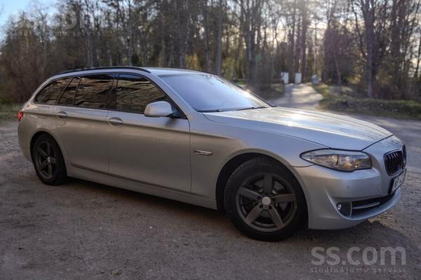 BMW 520 2010 in Riga, with an engine capacity of 2.00 L and mileage of 270 thousand km for 7400 €, photo 7 on AUTOMOTO.COM.LV