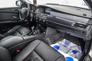 BMW 520 2010 in Kaunas, with an engine capacity of 2.00 L and mileage of 305 thousand km for 5290 €, photo 12 on AUTOMOTO.COM.LV