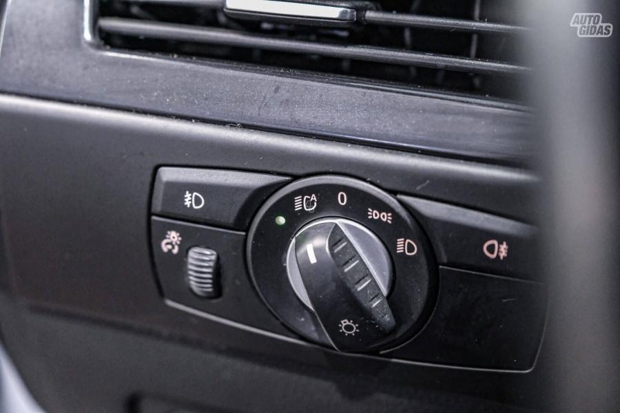 BMW 520 2010 in Kaunas, with an engine capacity of 2.00 L and mileage of 305 thousand km for 5290 €, photo 16 on AUTOMOTO.COM.LV