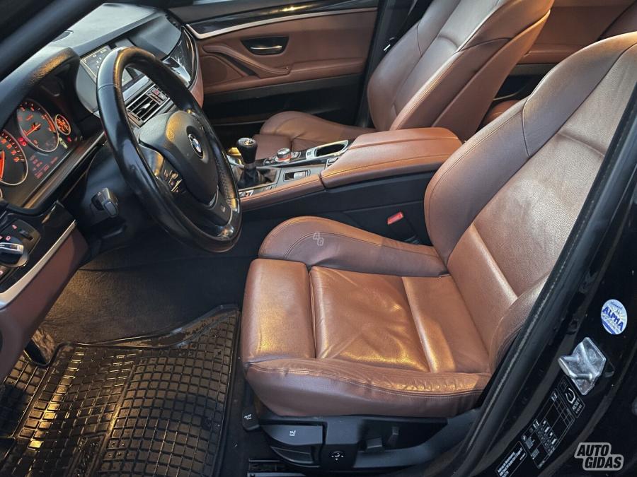 BMW 520 2011 Marijampole, ar dzinēja tilpumu 2.00 L un nobraukumu 290 tūkst. km par 5100 €, foto 6 vietnē AUTOMOTO.COM.LV