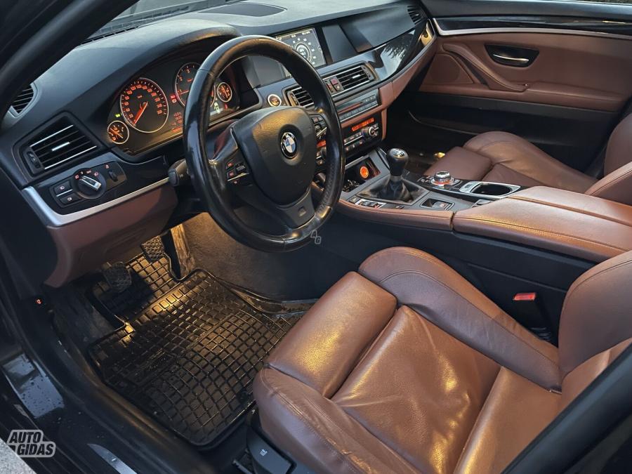 BMW 520 2011 Marijampole, ar dzinēja tilpumu 2.00 L un nobraukumu 290 tūkst. km par 5100 €, foto 7 vietnē AUTOMOTO.COM.LV