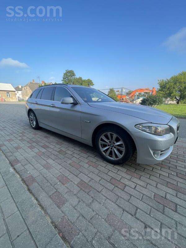 BMW 520 2011 in Riga, with an engine capacity of 2.00 L and mileage of 297 thousand km for 5600 €, photo 5 on AUTOMOTO.COM.LV