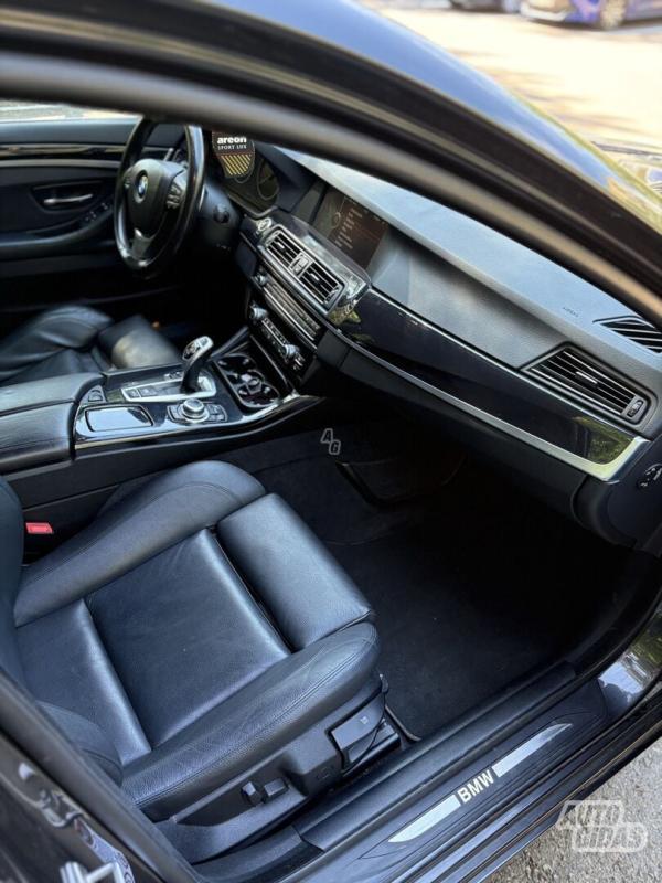 BMW 520 2011 in Vilnius, with an engine capacity of 2.00 L and mileage of 211 thousand km for 8000 €, photo 5 on AUTOMOTO.COM.LV