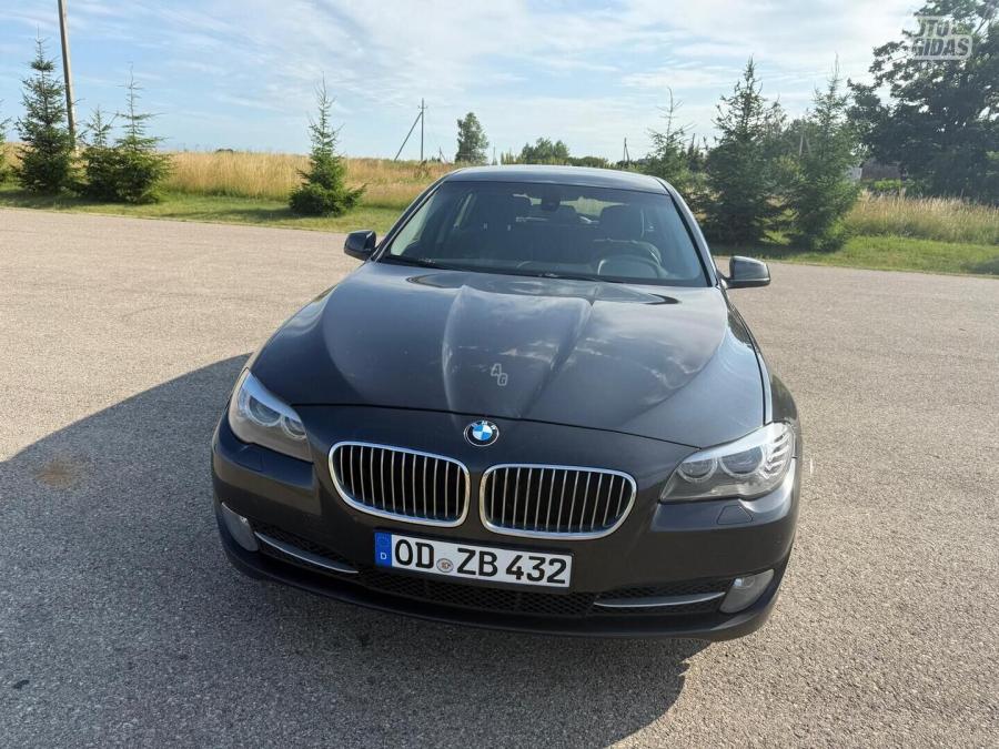 BMW 520 2011 in Vilkaviskis, with an engine capacity of 2.00 L and mileage of 300 thousand km for 5850 €, photo 4 on AUTOMOTO.COM.LV
