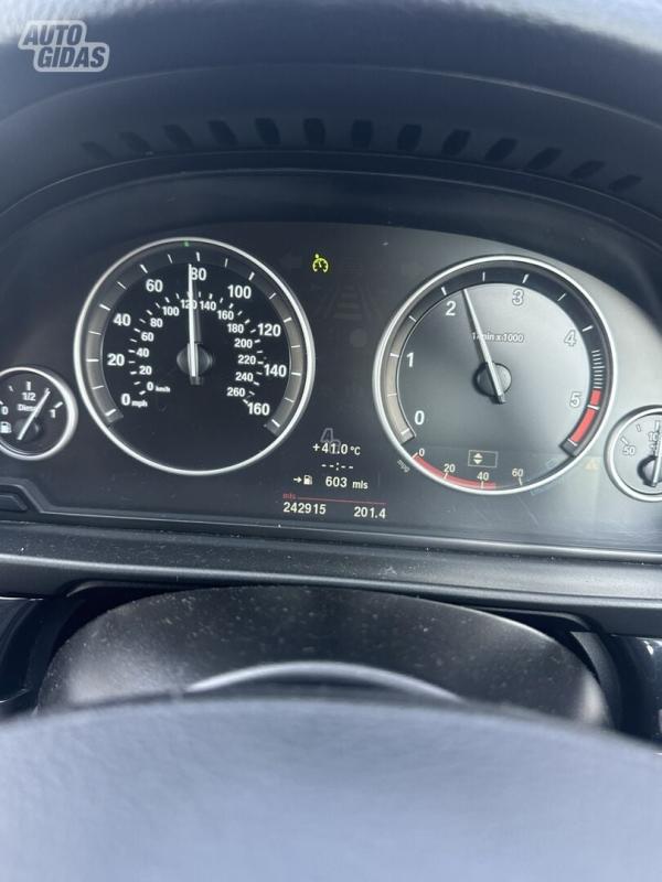 BMW 520 2011 in Vilnius, with an engine capacity of 2.00 L and mileage of 385 thousand km for 2850 €, photo 5 on AUTOMOTO.COM.LV