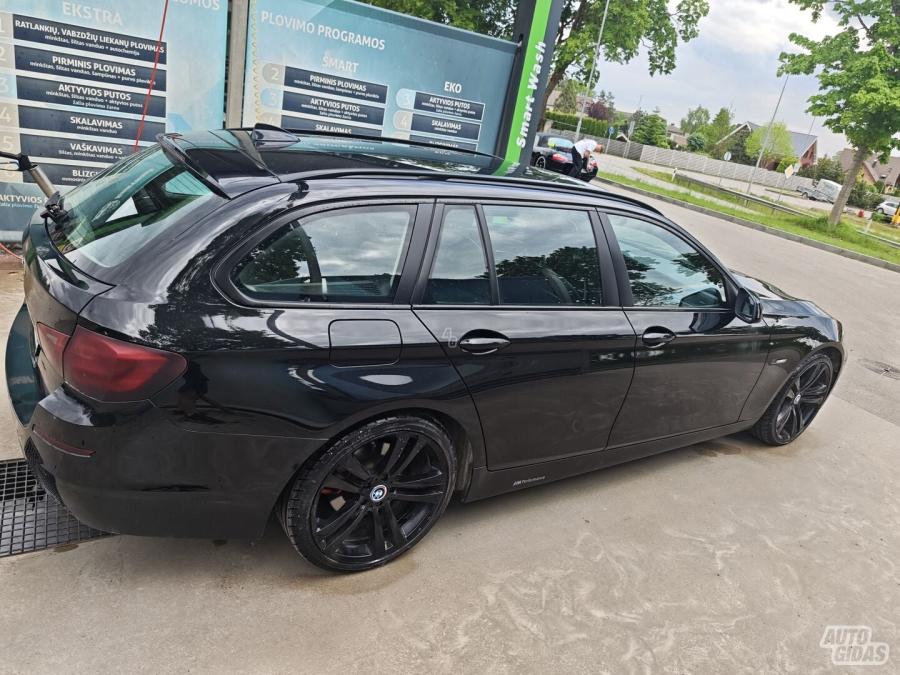 BMW 520 2011 in Plunge, with an engine capacity of 2.00 L and mileage of 350 thousand km for 5248 €, photo 4 on AUTOMOTO.COM.LV