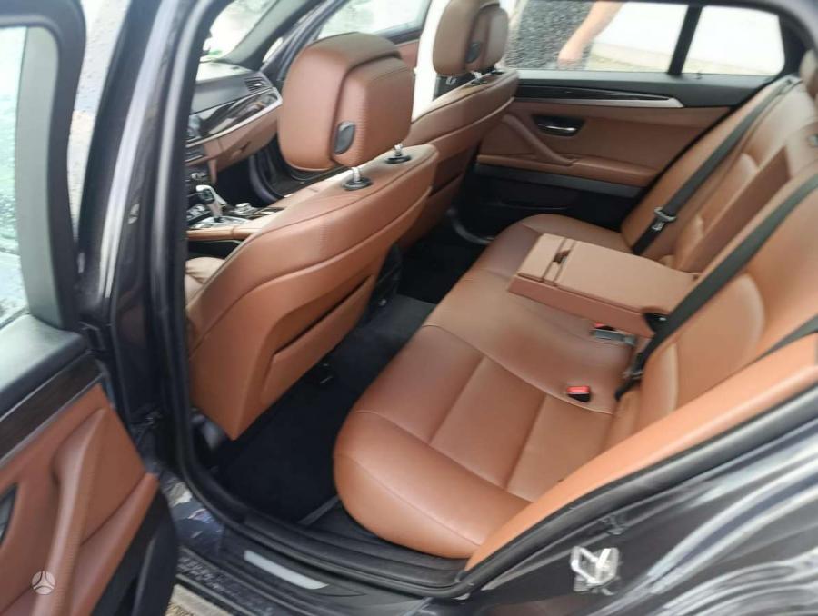 BMW 520 2011 Panevēža, ar dzinēja tilpumu 0.00 L un nobraukumu 312 tūkst. km par 6700 €, foto 24 vietnē AUTOMOTO.COM.LV