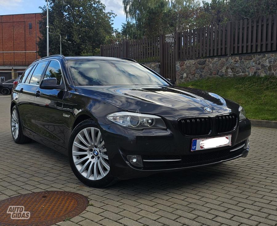 BMW 520 2011 in Trakai, with an engine capacity of 2.00 L and mileage of 286 thousand km for 7200 €, photo 3 on AUTOMOTO.COM.LV