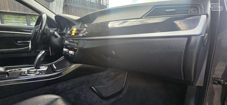 BMW 520 2011 in Trakai, with an engine capacity of 2.00 L and mileage of 286 thousand km for 7200 €, photo 25 on AUTOMOTO.COM.LV
