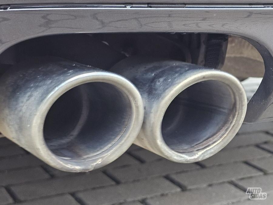 BMW 520 2011 in Trakai, with an engine capacity of 2.00 L and mileage of 286 thousand km for 7200 €, photo 29 on AUTOMOTO.COM.LV