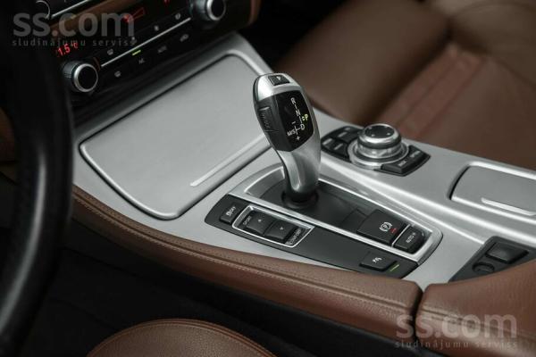 BMW 520 2012 in Tukums, with an engine capacity of 2.00 L and mileage of 324 thousand km for 9670 €, photo 11 on AUTOMOTO.COM.LV