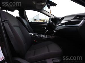 BMW 520 2012 in Riga, with an engine capacity of 2.00 L and mileage of 388 thousand km for 5999 €, photo 13 on AUTOMOTO.COM.LV