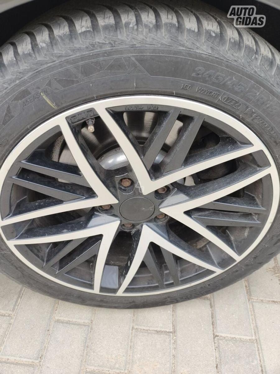 BMW 520 2012 in Marijampole, with an engine capacity of 2.00 L and mileage of 371 thousand km for 6700 €, photo 12 on AUTOMOTO.COM.LV