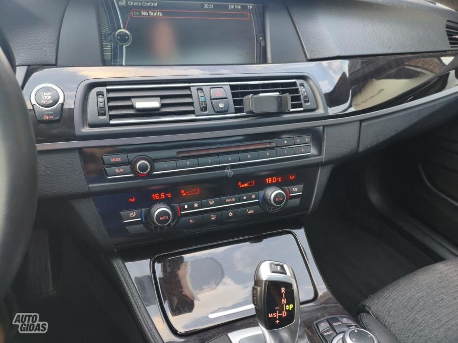 BMW 520 2012 in Marijampole, with an engine capacity of 2.00 L and mileage of 371 thousand km for 6700 €, photo 13 on AUTOMOTO.COM.LV