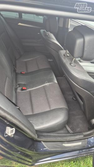 BMW 520 2012 in Radviliskis, with an engine capacity of 2.00 L and mileage of 368 thousand km for 7400 €, photo 7 on AUTOMOTO.COM.LV