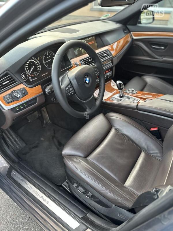 BMW 520 2013 in Kaunas, with an engine capacity of 2.00 L and mileage of 314 thousand km for 9999 €, photo 11 on AUTOMOTO.COM.LV