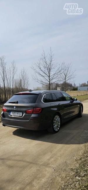 BMW 520 2013 in Kaunas, with an engine capacity of 2.00 L and mileage of 318 thousand km for 9499 €, photo 7 on AUTOMOTO.COM.LV
