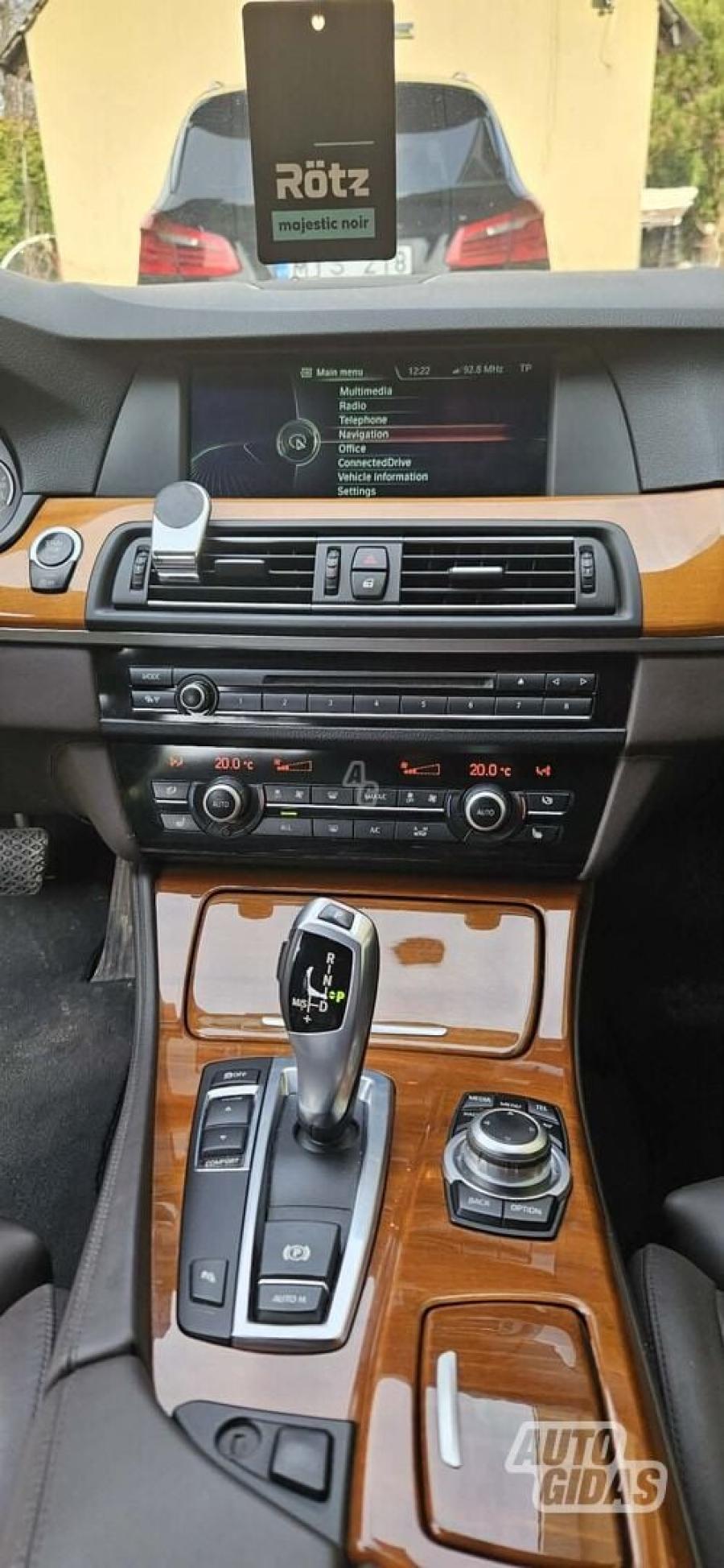 BMW 520 2013 in Kaunas, with an engine capacity of 2.00 L and mileage of 318 thousand km for 9499 €, photo 12 on AUTOMOTO.COM.LV