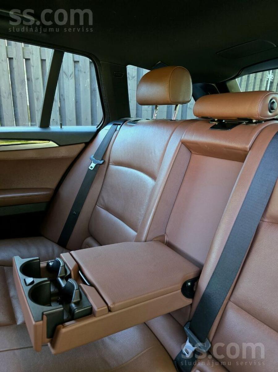 BMW 520 2013 Rīga, ar dzinēja tilpumu 2.00 L un nobraukumu 219 tūkst. km par 9400 €, foto 12 vietnē AUTOMOTO.COM.LV
