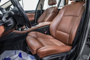 BMW 520 2014 in Kaunas, with an engine capacity of 2.00 L and mileage of 279 thousand km for 10590 €, photo 7 on AUTOMOTO.COM.LV