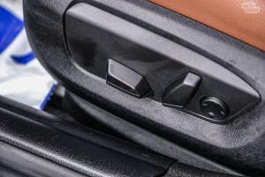 BMW 520 2014 in Kaunas, with an engine capacity of 2.00 L and mileage of 279 thousand km for 10590 €, photo 17 on AUTOMOTO.COM.LV