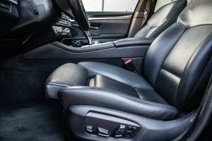 BMW 520 2014 in Tukums, with an engine capacity of 2.00 L and mileage of 260 thousand km for 13490 €, photo 24 on AUTOMOTO.COM.LV